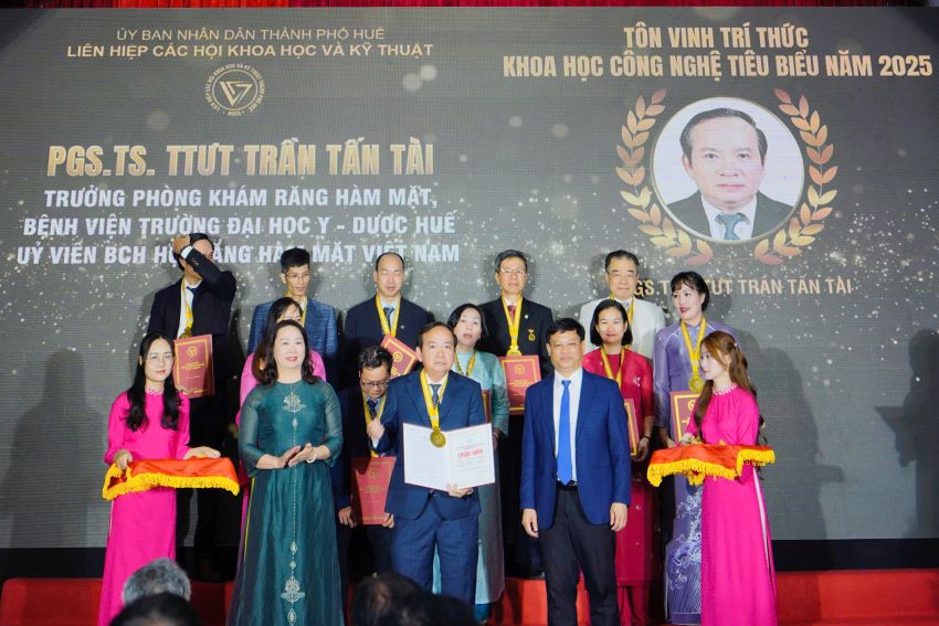 Hoạt động Hue-UMP | Trường Đại học Y - Dược, Đại học Huế có 03 nhà khoa học được tôn vinh là trí ...